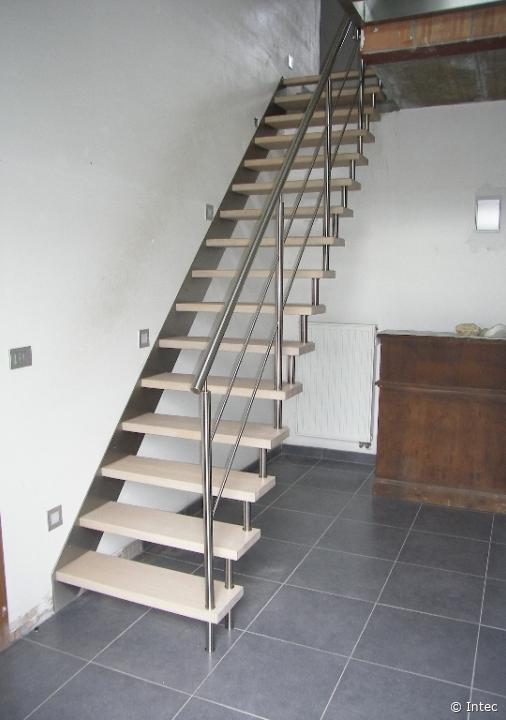 Intec Inox | Trappen, leuningen en balustrades - Trappen Bouten trap