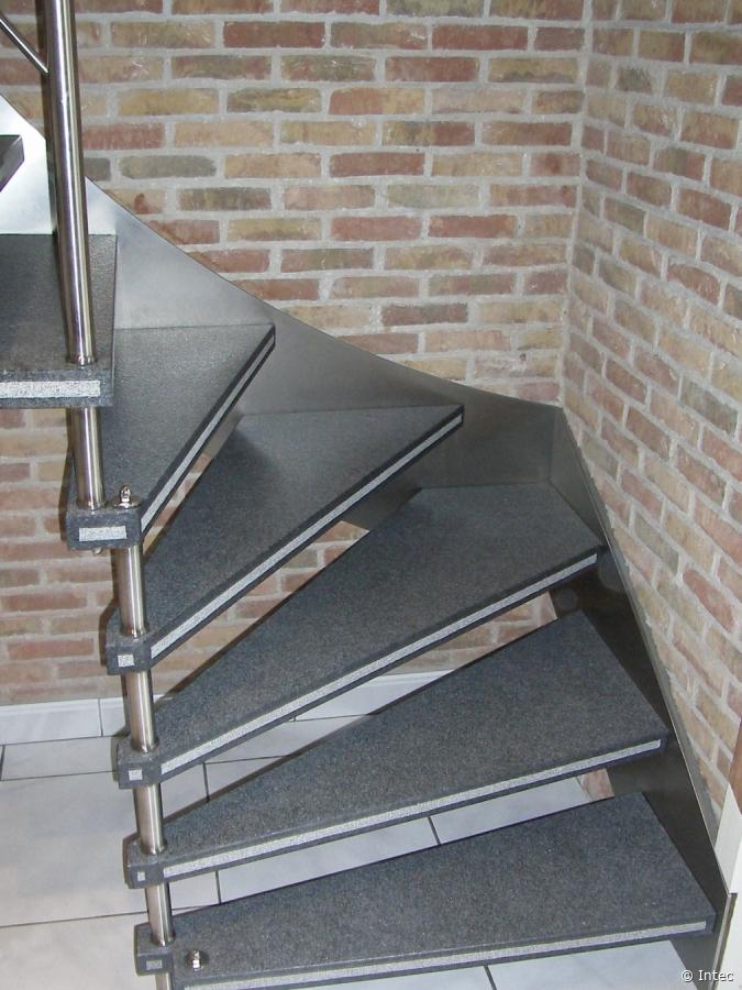 Intec Inox | Trappen, leuningen en balustrades - Trappen Bouten trap